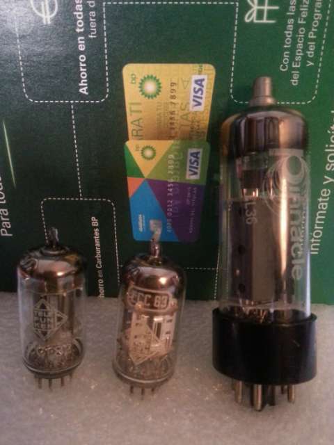 MIL ANUNCIOS.COM - Vendo valvulas de Radio y Amplificadores