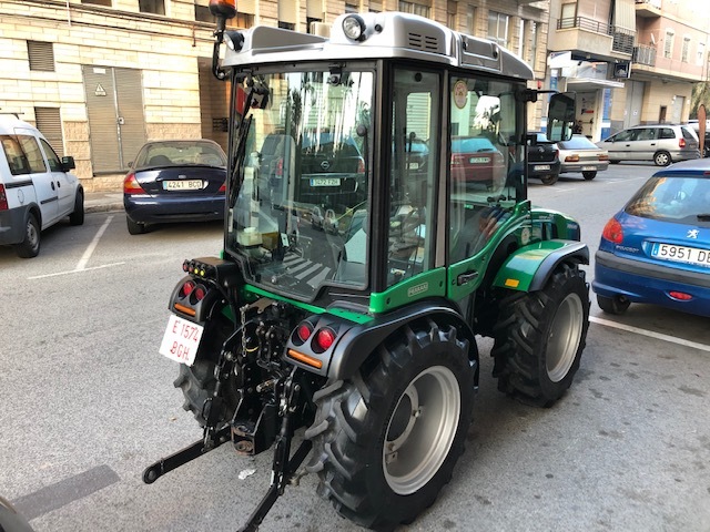 MIL ANUNCIOS.COM - Tractor ferrari Vega 85 ar reversible